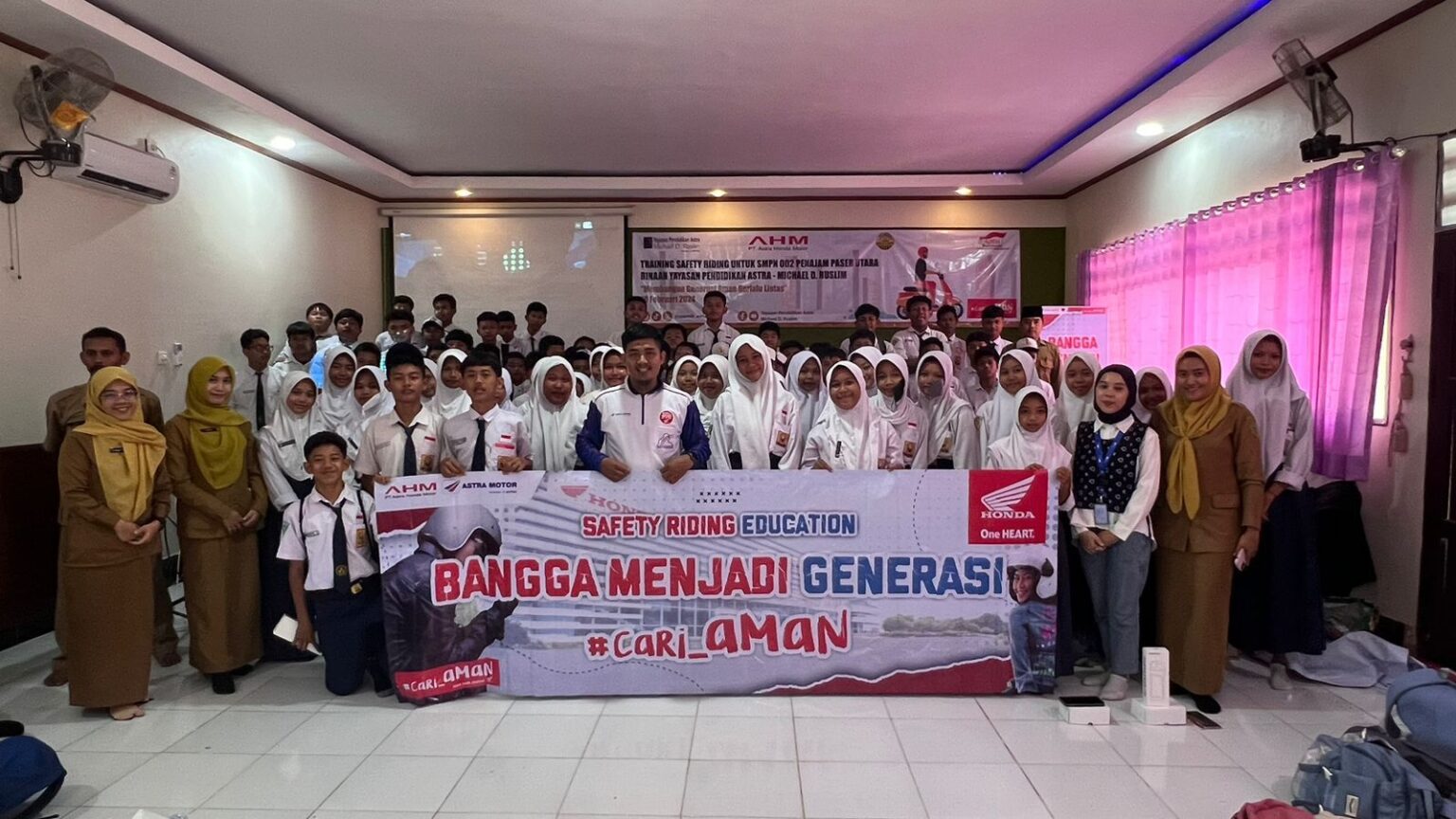Astra Motor Kaltim 1 Berikan Edukasi Safety Riding di SMP Negeri 2 ...
