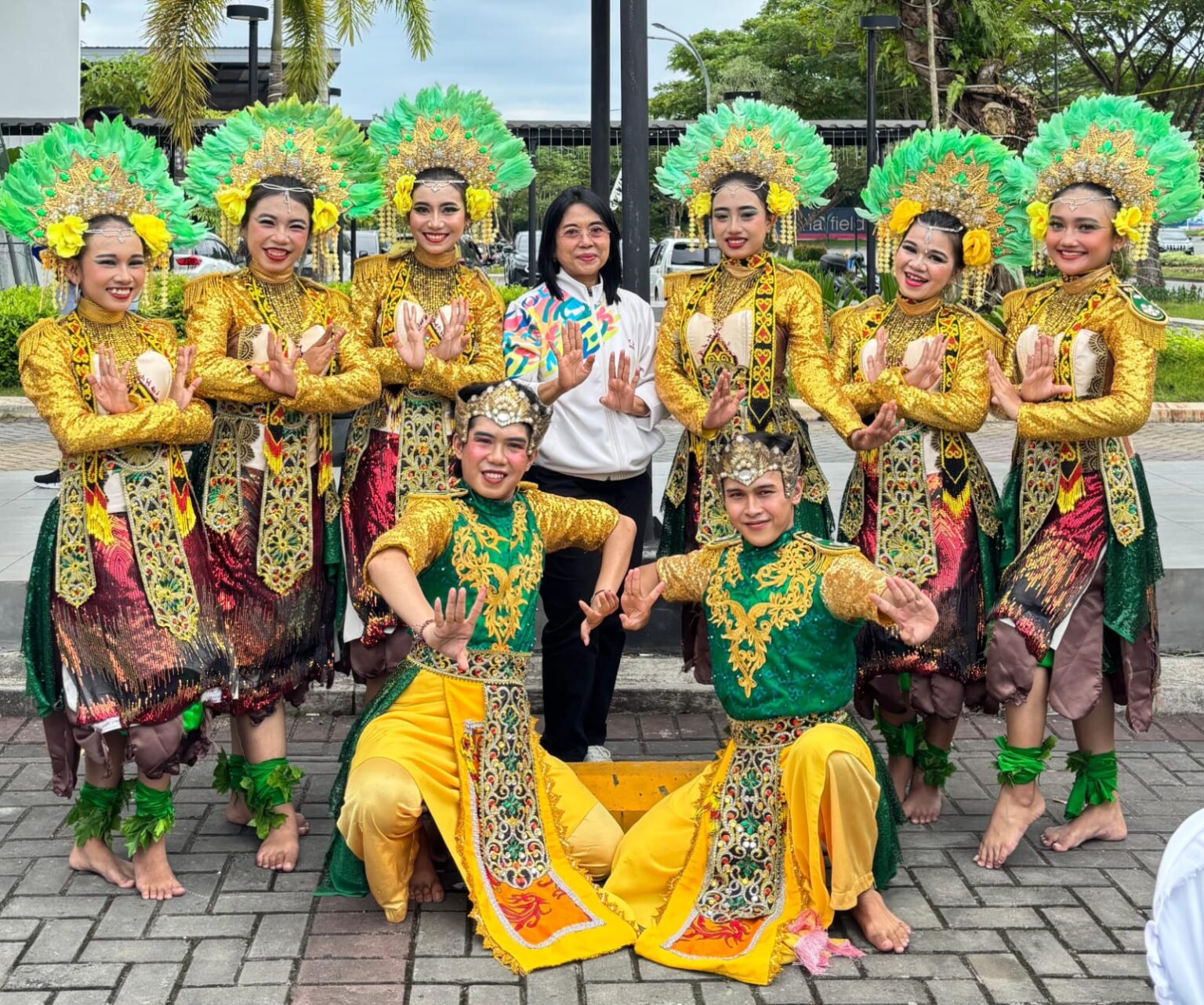 Sanggar Seni Lely Monsterga, Perpaduan Tradisional dan Modern yang ...