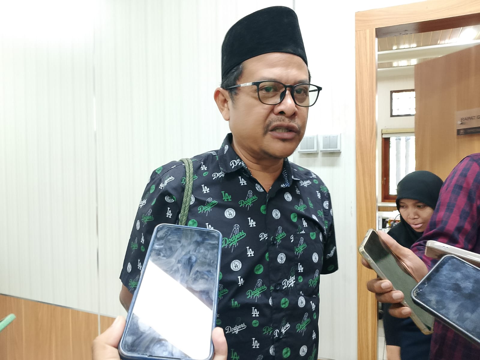 Taufik Dorong Sinergi DPRD dan LPM untuk Penguatan Pemberdayaan ...